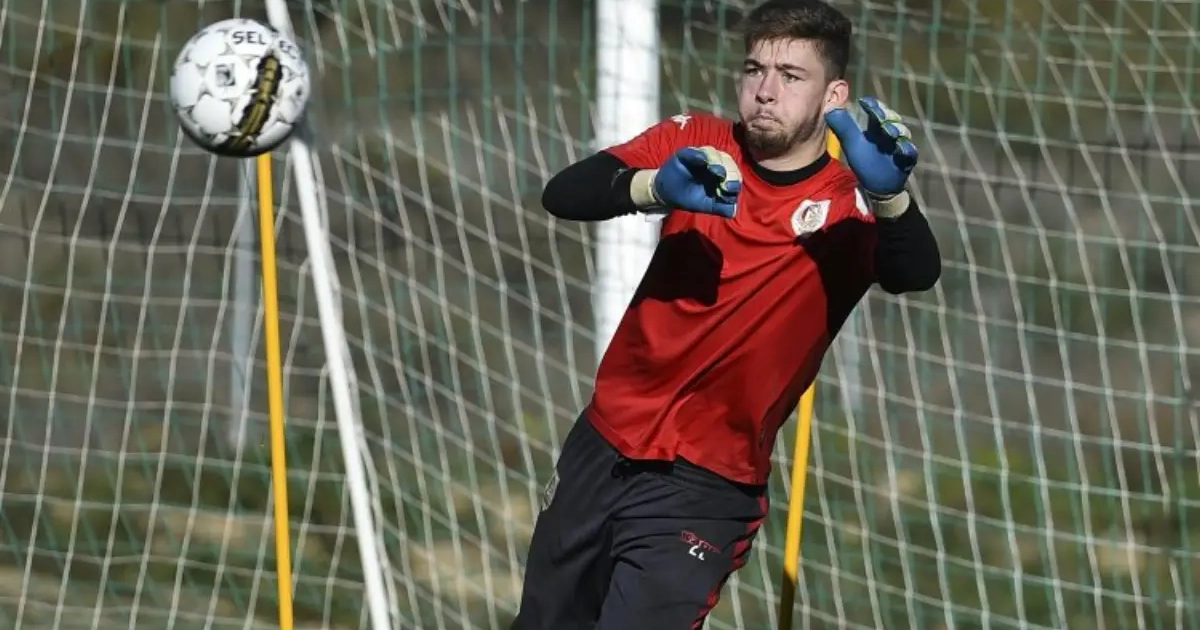 OFFICIEEL: Talentvolle doelman laat Antwerp links liggen en kiest voor ...