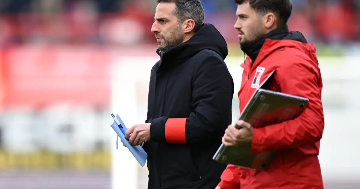 Zo kan het dus ook: veel respect tussen rivaliserende coaches én pluim voor supporters ...